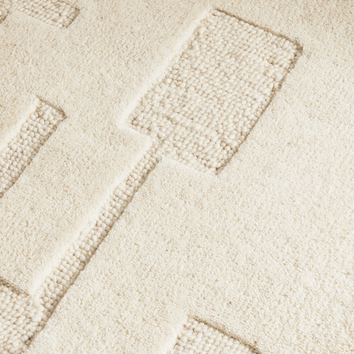 Albion Ivory Wool Rug | DecoRug Hand-Tufted Luxury