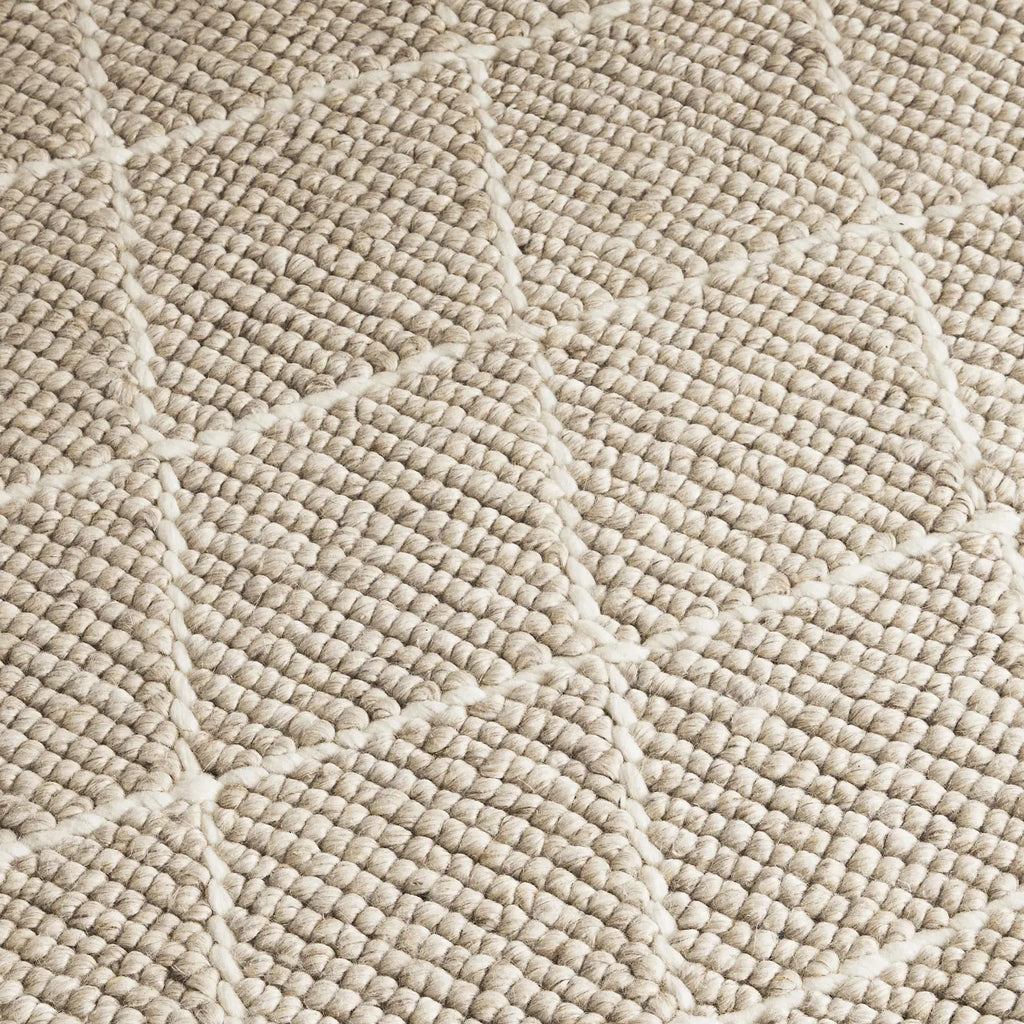 Argyle Beige Diamond Weave Rug | Modern Rugs At DecoRug