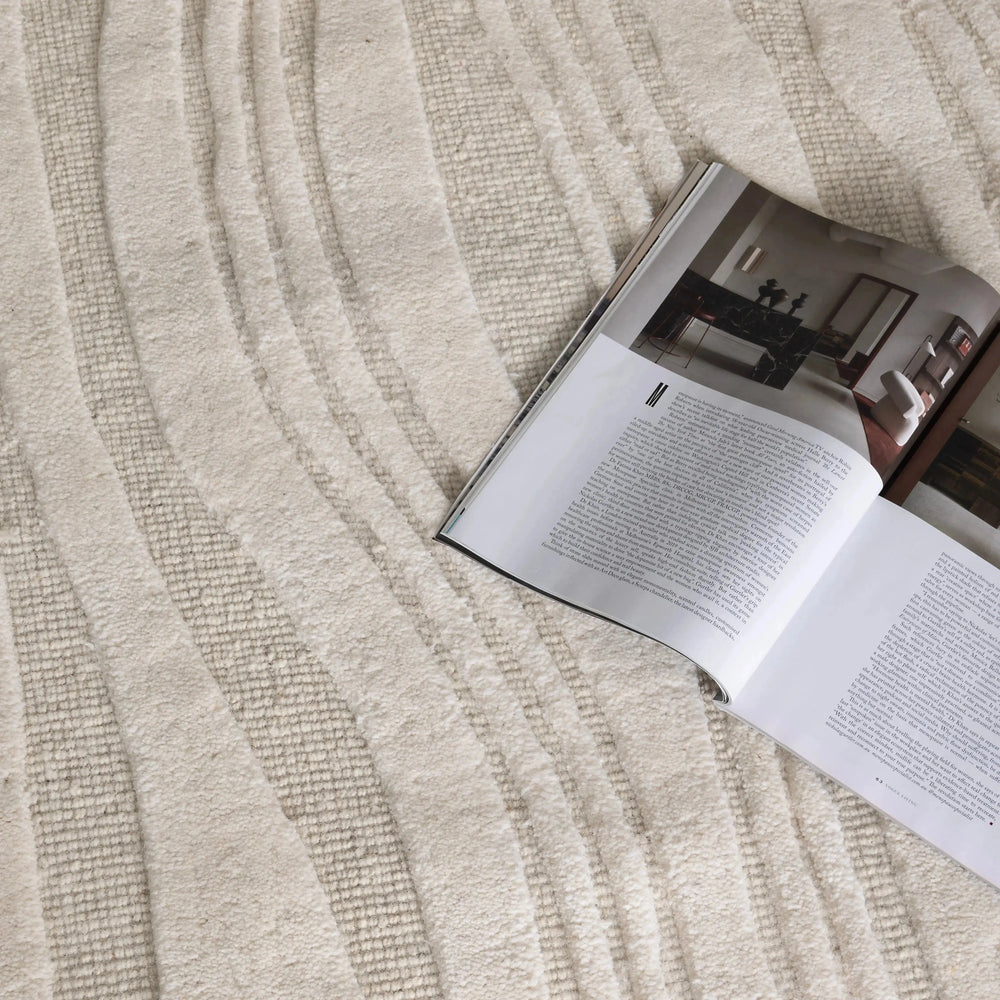 Barron Ivory Rug: Natural Elegance and Comfort - DecoRug