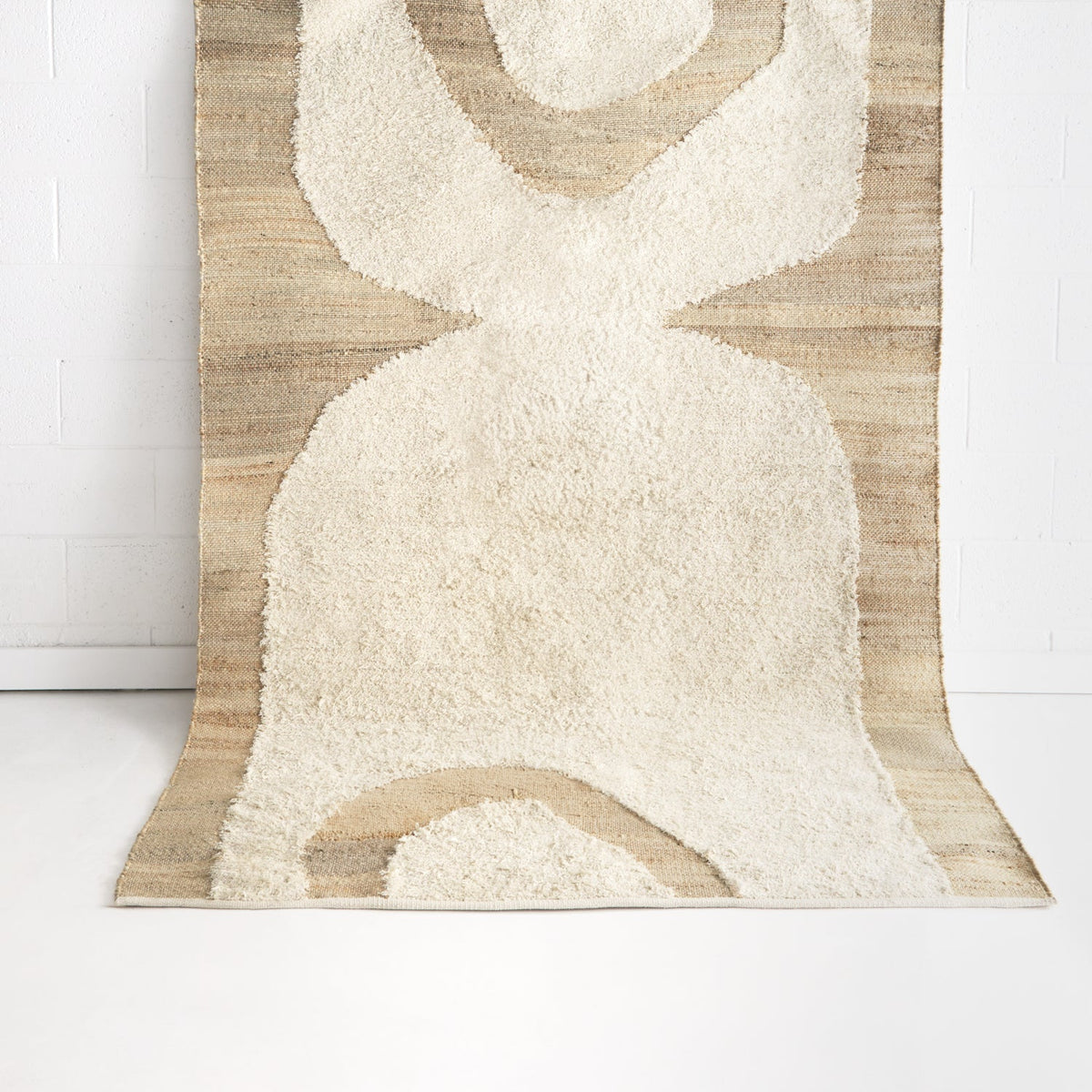 Daisy Ivory Beige Jute Rug - Handwoven Natural Elegance - DecoRug